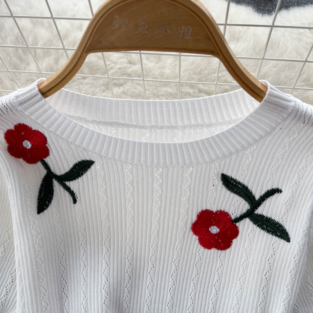 Elegant Embroidered Rose Knitted Dress– irococo